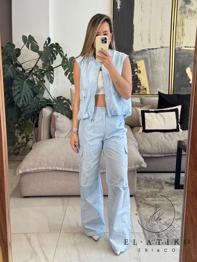 Set baby blue chaleco y pantalón